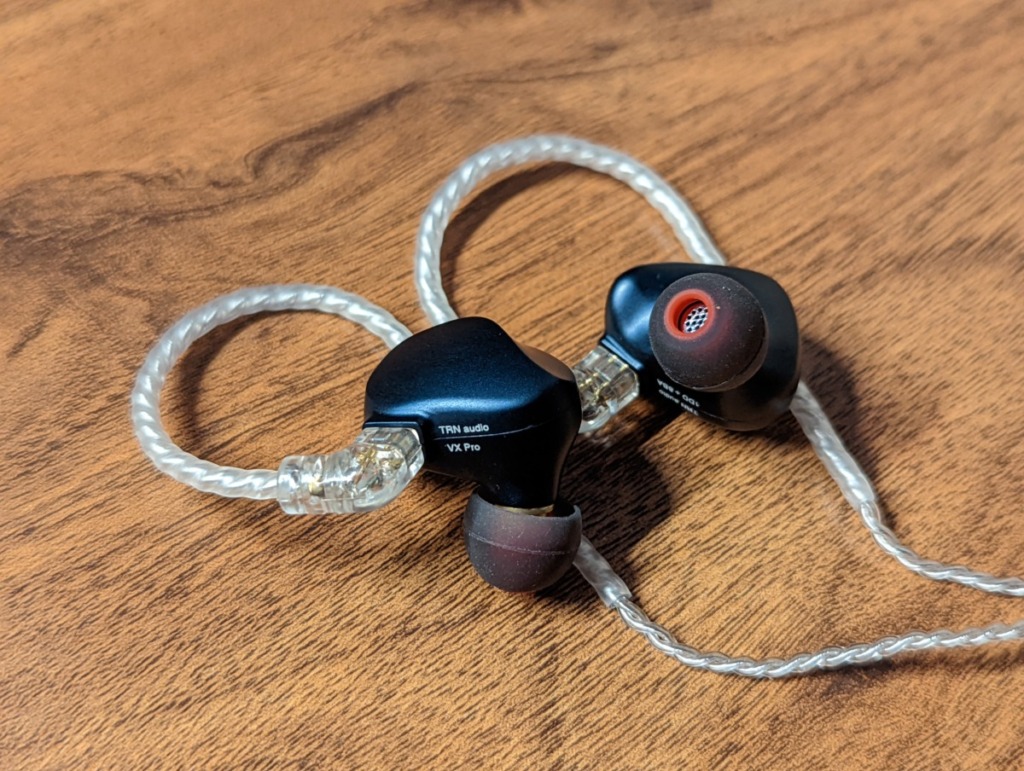 TRN VX proレビュー | 中高音の解像度が魅力。分析的に音楽を聴く人には楽しいイヤホン – naenote.net