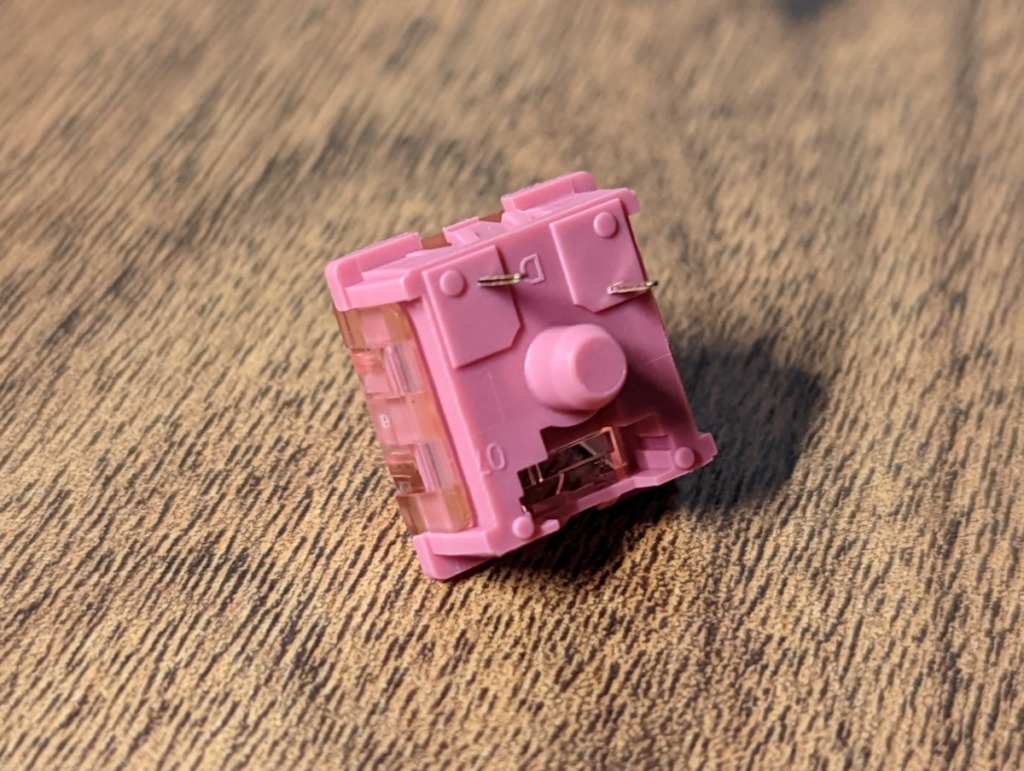 Akko CS Rose Redレビュー | 軽い打鍵感と底打ち音を楽しむリニア軸。価格も安い – naenote.net