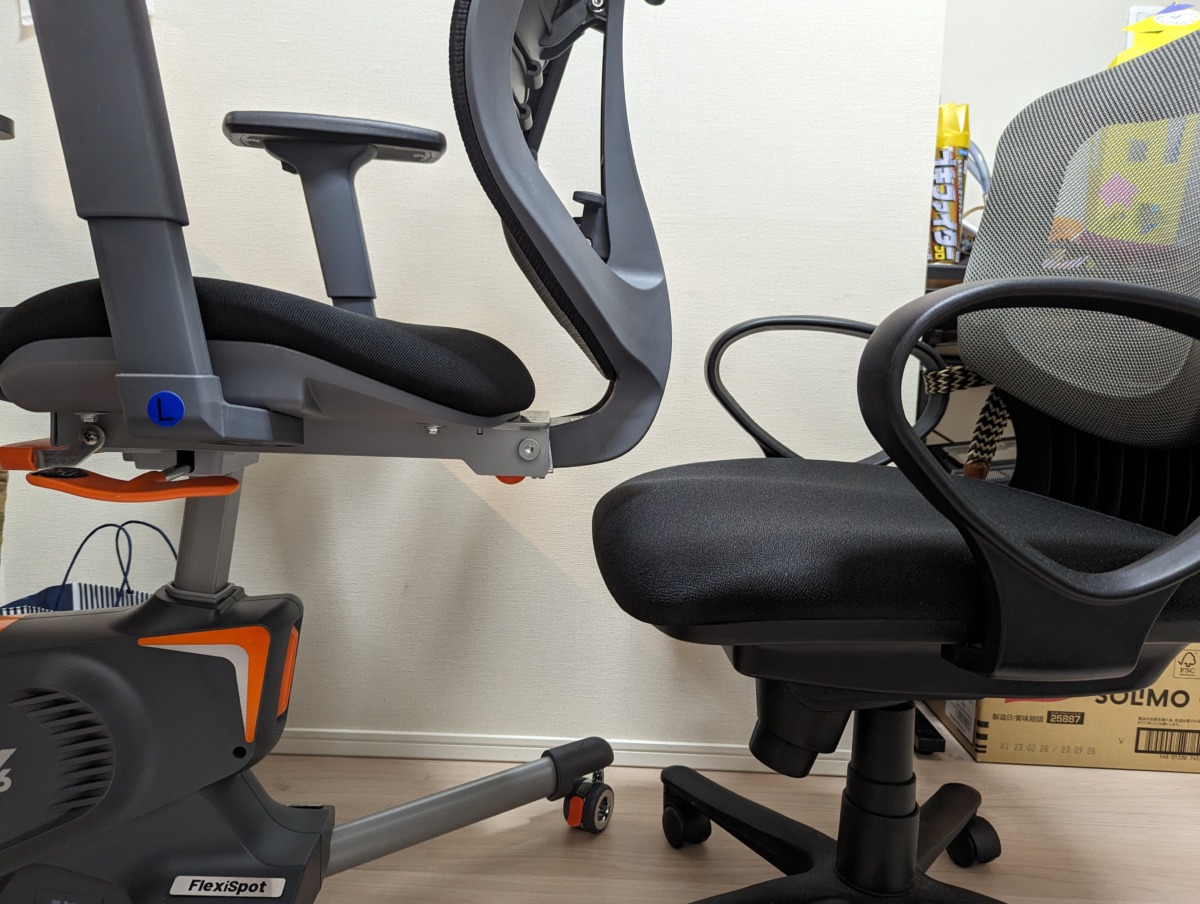 FlexiSpot V6レビュー | 座り心地がよすぎて寝てしまうフィットネスチェア – naenote.net
