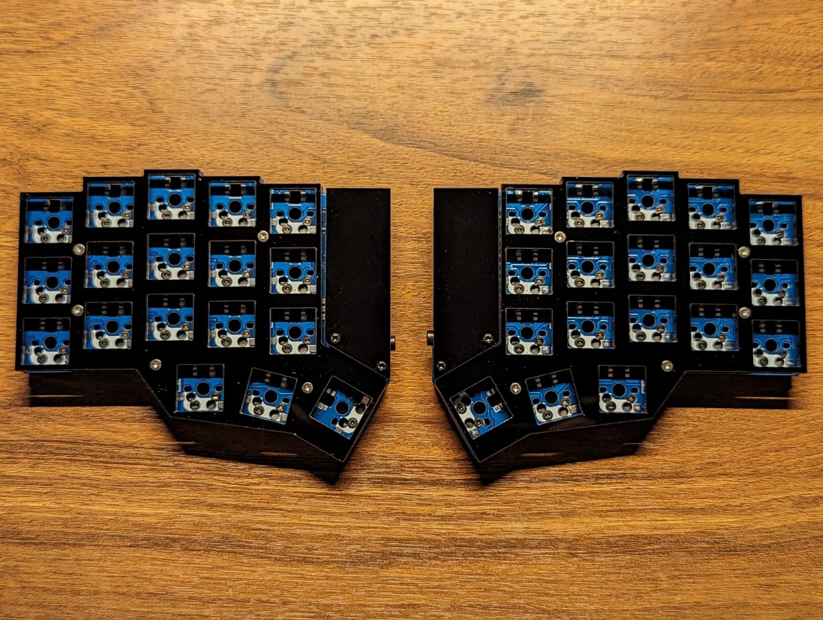 Corne Mini（5 columns crkbd）を最小コストで組み立てられたのでレビュー – naenote.net