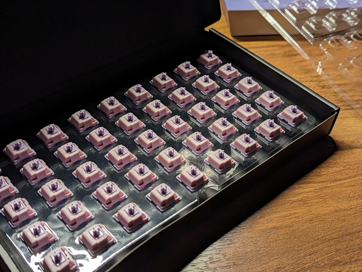 Akko Fairy Silentレビュー | もちっとした浮遊感としっとりとした静音が特長のサイレントリニア軸 – naenote.net